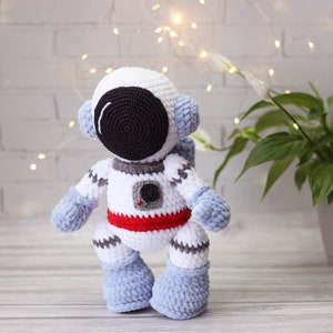 Crochet Astronaut Pattern, Crochet Patterns Amigurumi, Space Crochet ...
