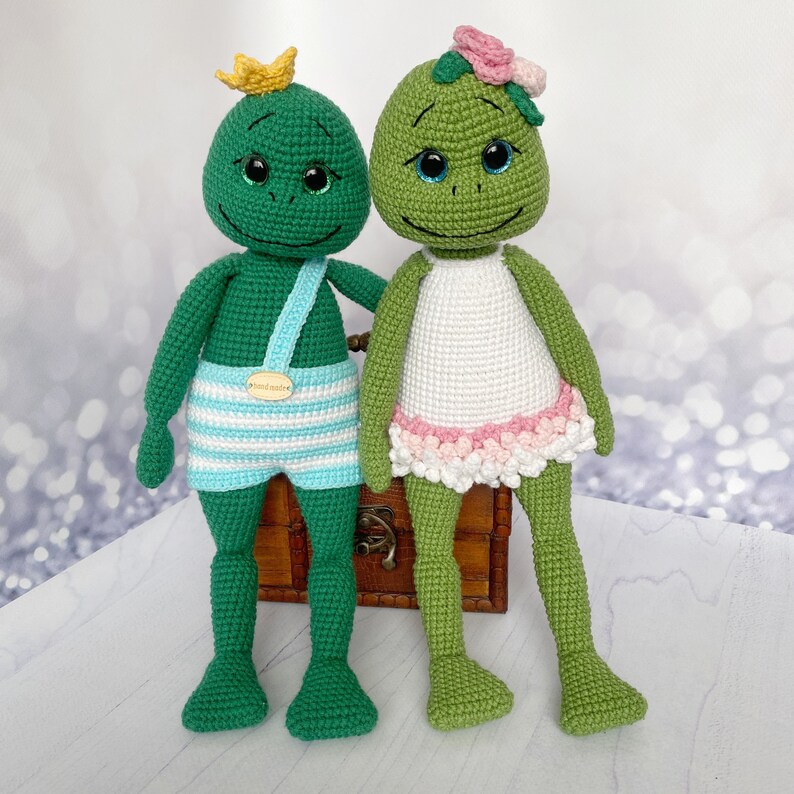 Crochet Frog Pattern, DIY Stuffed Frog, Frog in Dress Toy, Amigurumi ...