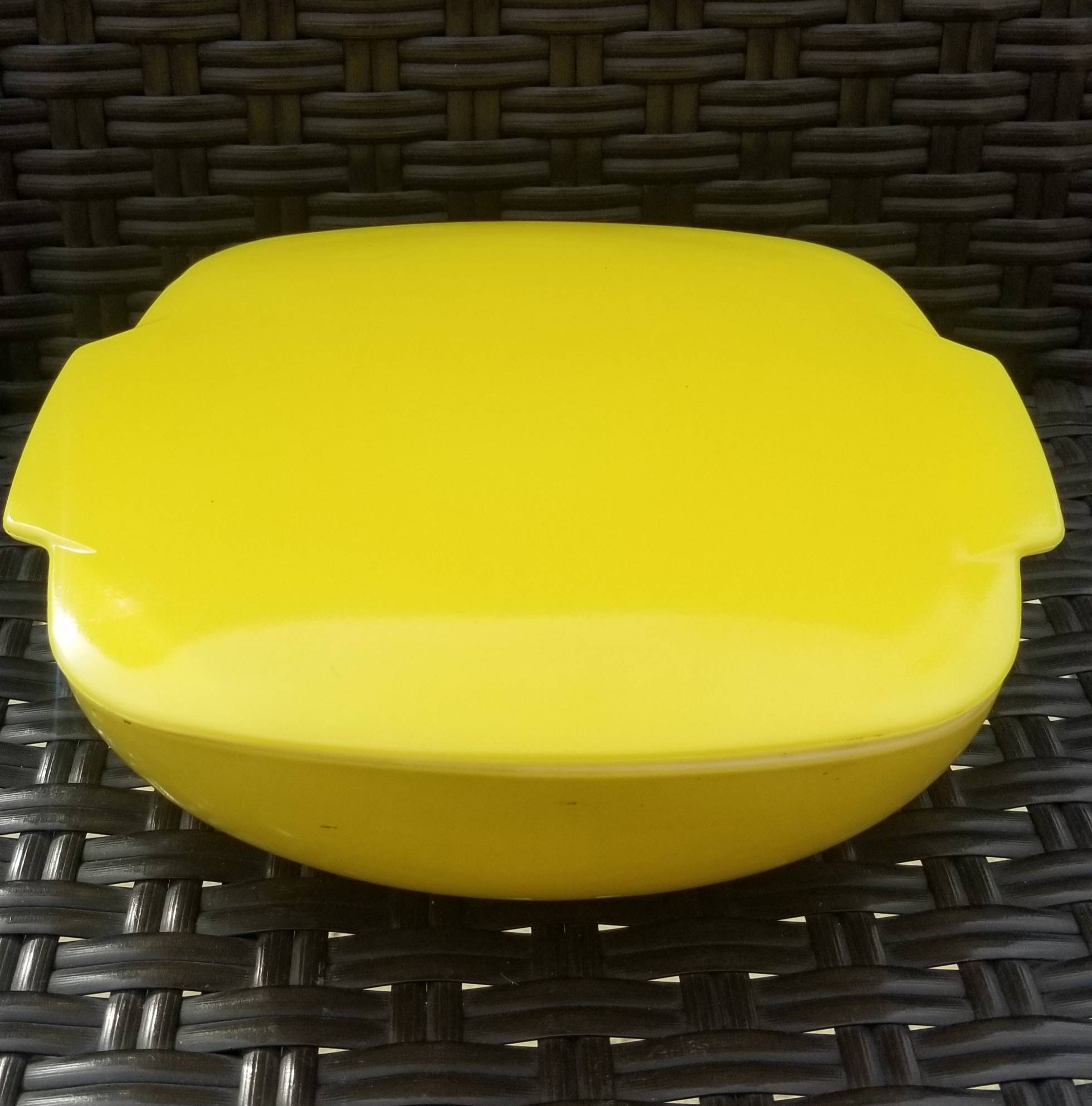 Vintage Yellow Pyrex Casserole Dish | Etsy