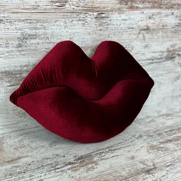 Lips Pillow - Etsy