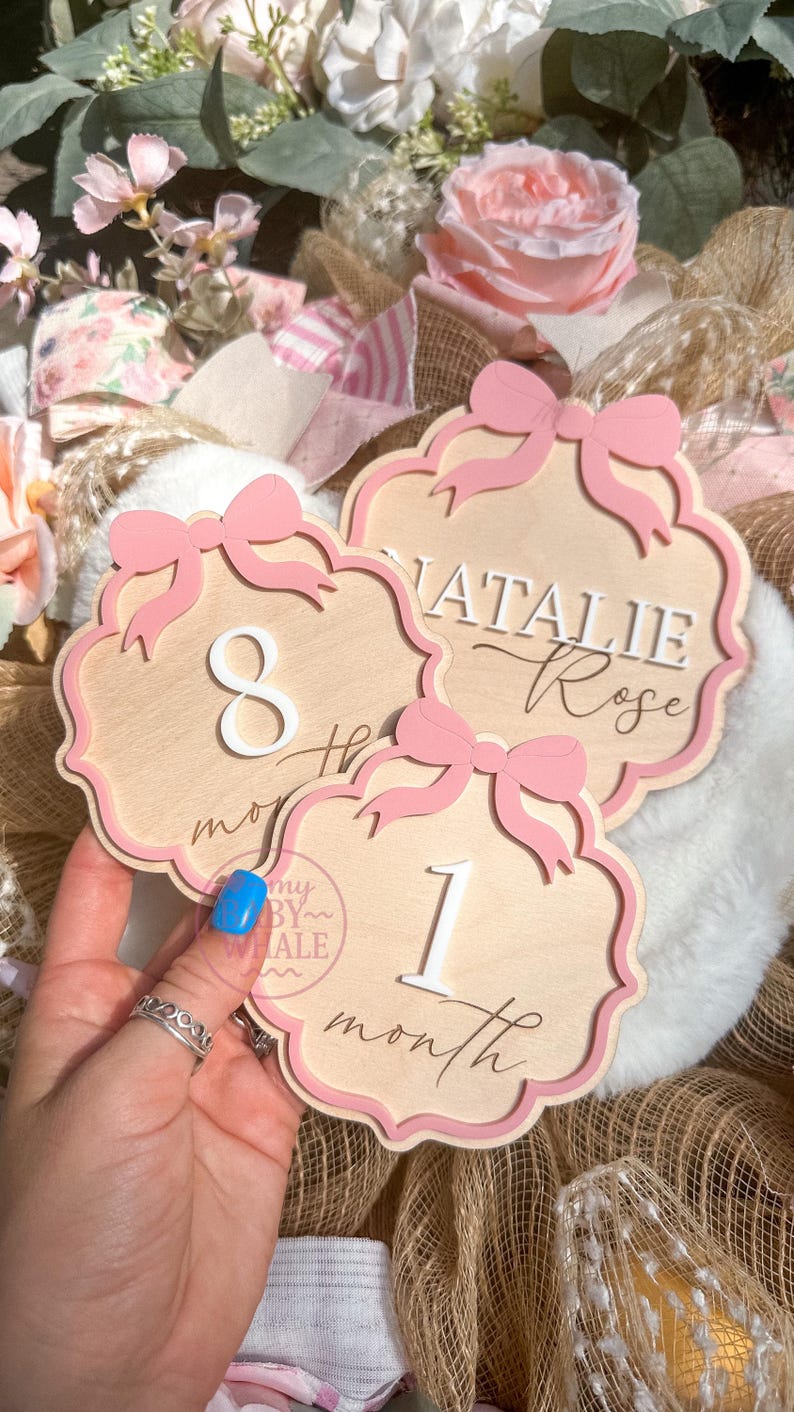 Bow Frame Baby Milestone Photo Set | Custom Monthly Markers With Name ...