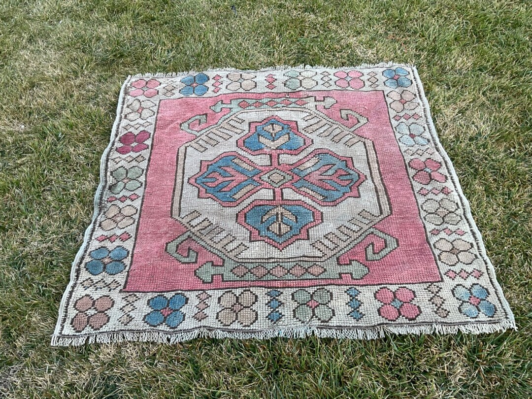 4x4 Square Rug Red Area Rug Bedroom Rug Oriental Rug Home - Etsy