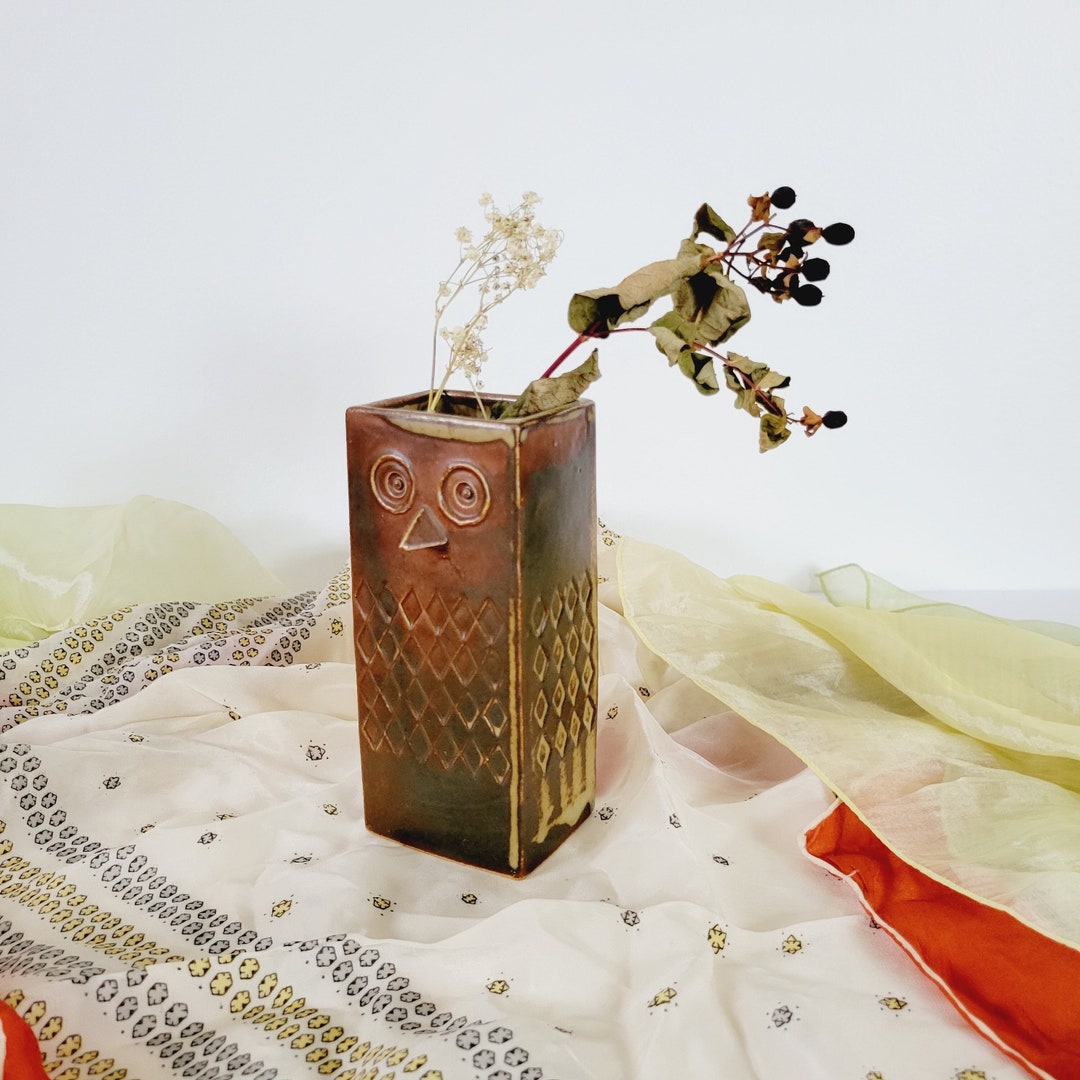 Minimalist Japanese Slab Pottery Owl Totem Vase. Brown Earthy Animal ...