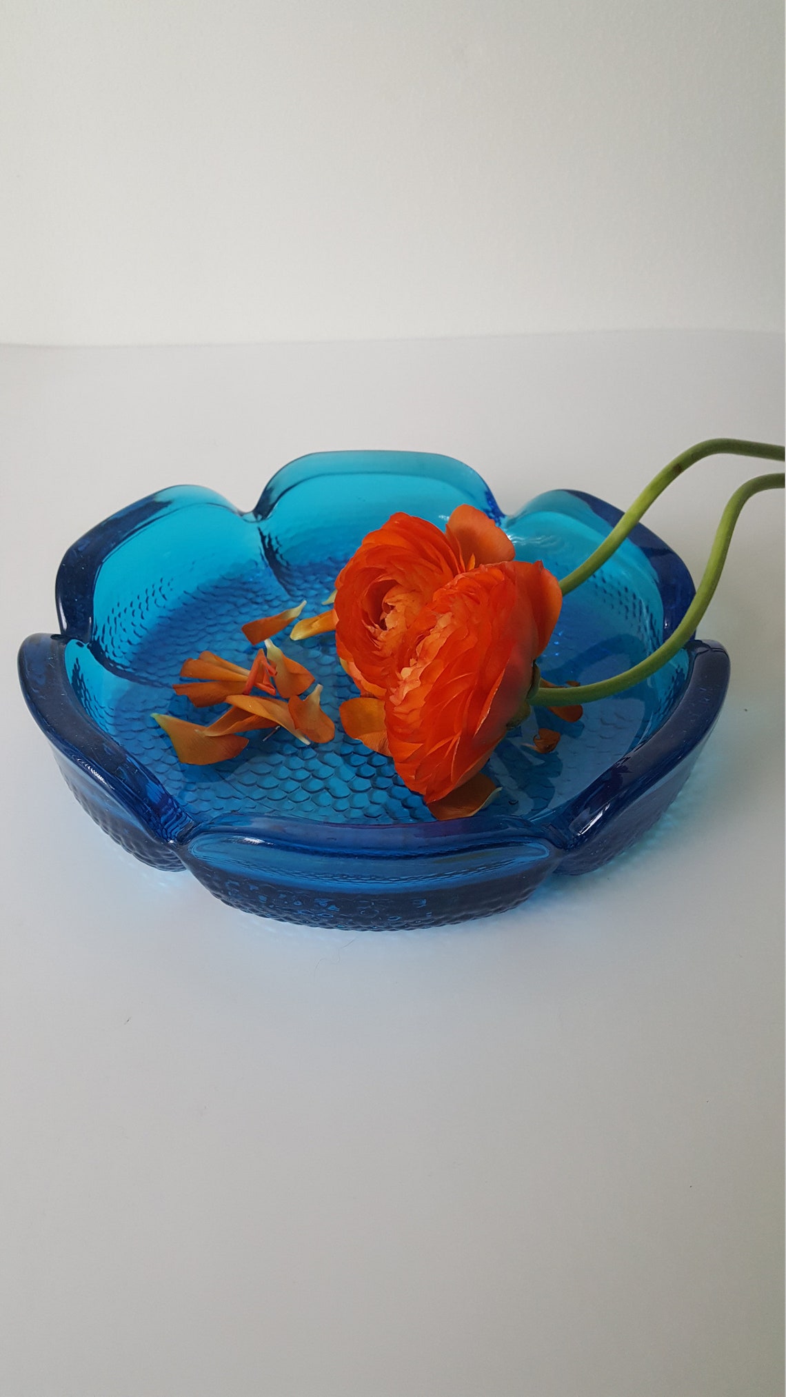Vintage Cobalt Blue Blenko Glass Flower Ashtray. Large Mid | Etsy
