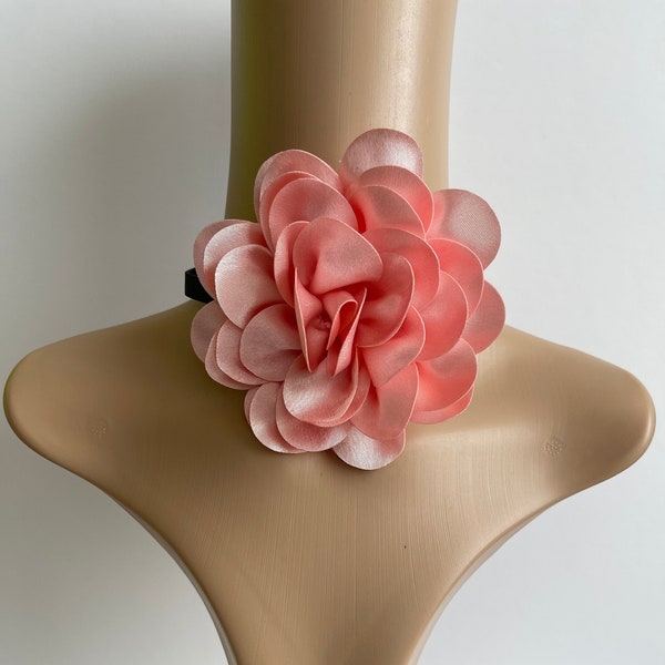 Flower Choker - Etsy