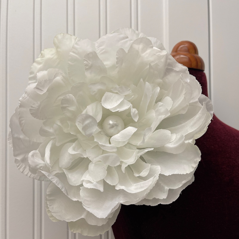 Flower Brooch - Etsy