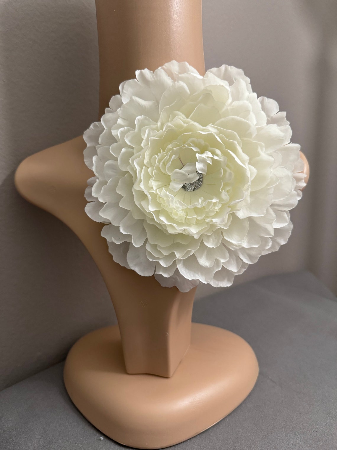 7” Ivory Flower Brooch Pin Summer Flower Brooch Accessories Party ...