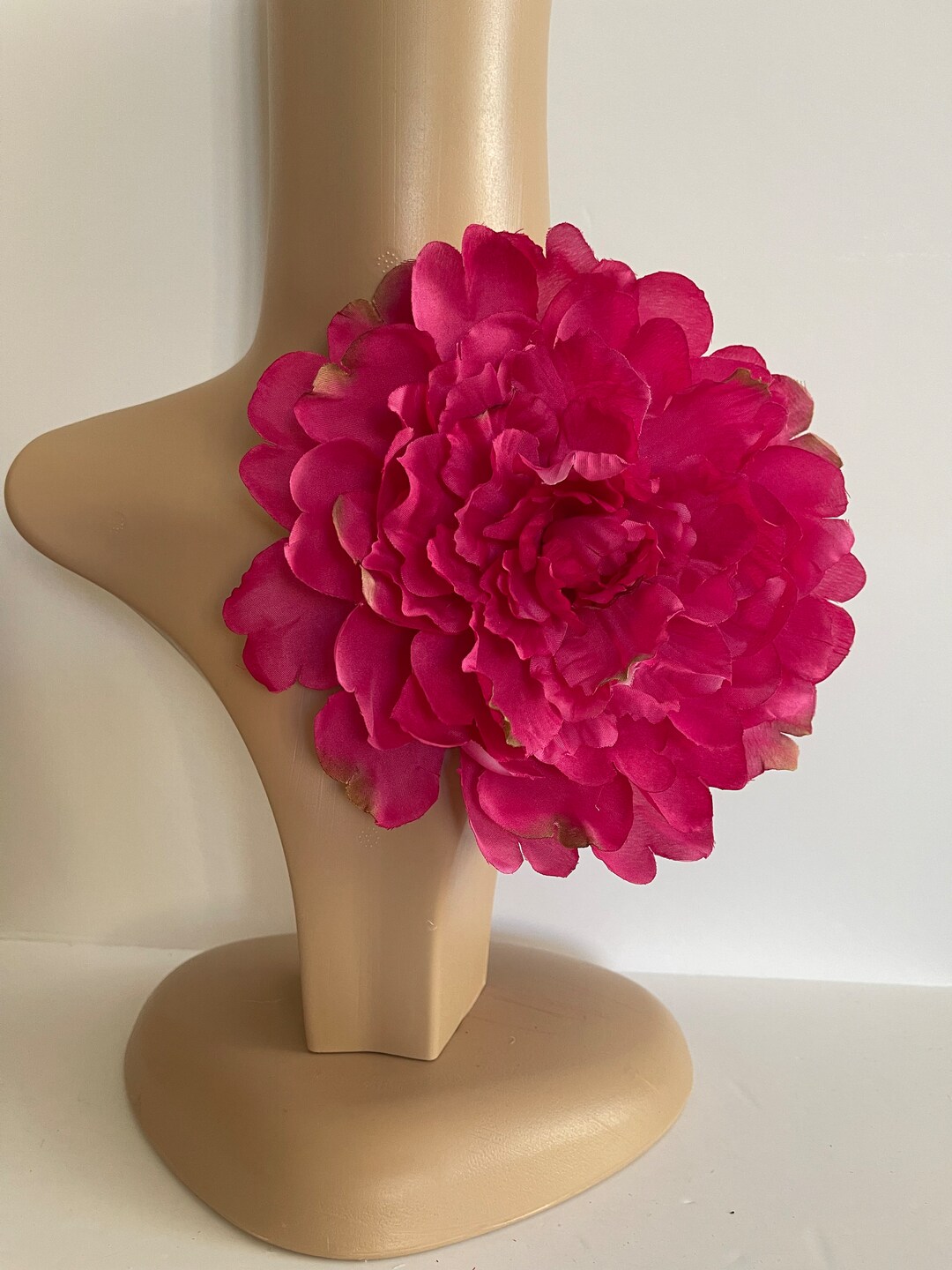 Large Hot Pink Flower Brooch Pin Fuchsia Flower Pin Shoulder Corsage ...