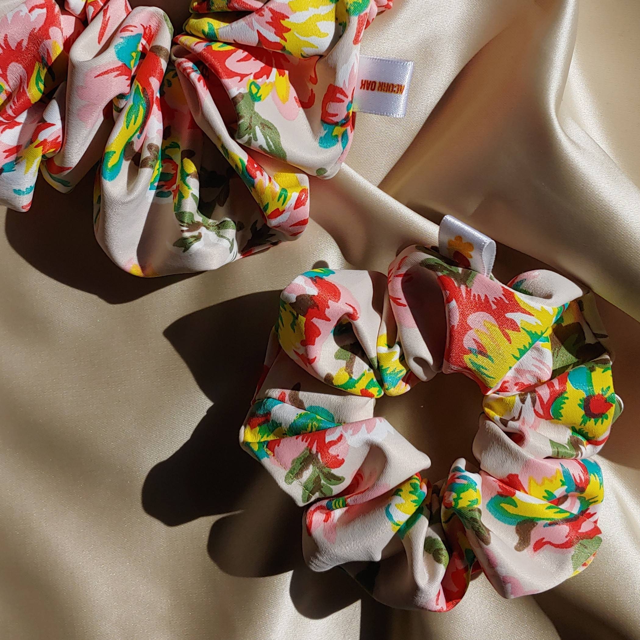 Regular Scrunchie Cece / Rosa con flores rosadas rojas y - Etsy España