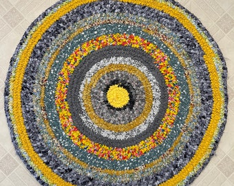 Antique Hand Made Rag Rug Cozy Comfort Petite Rug, Primitive Home ...