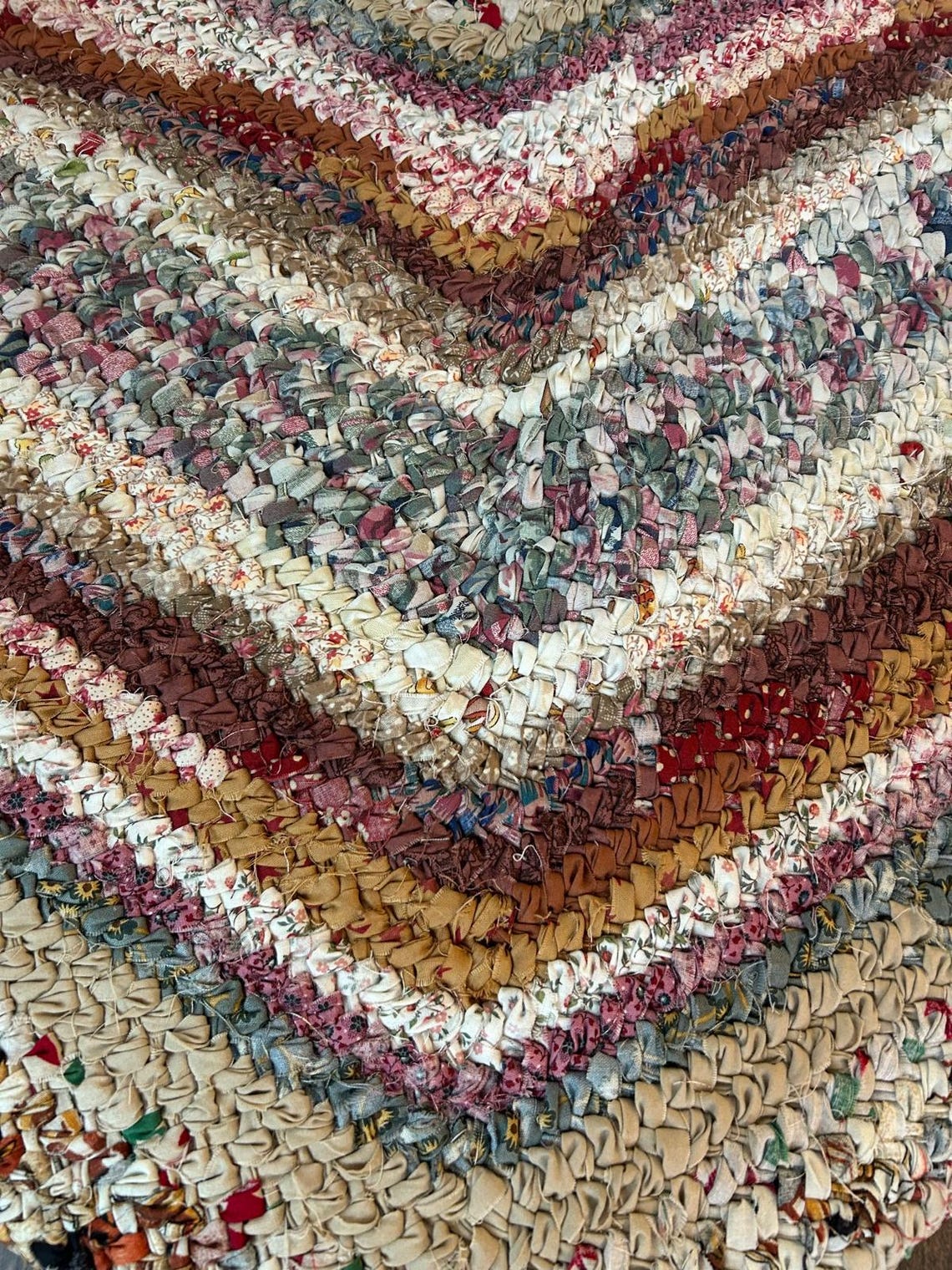 Farmhouse Rag Rug, Upcycled Rug, Homestead Decor - Etsy