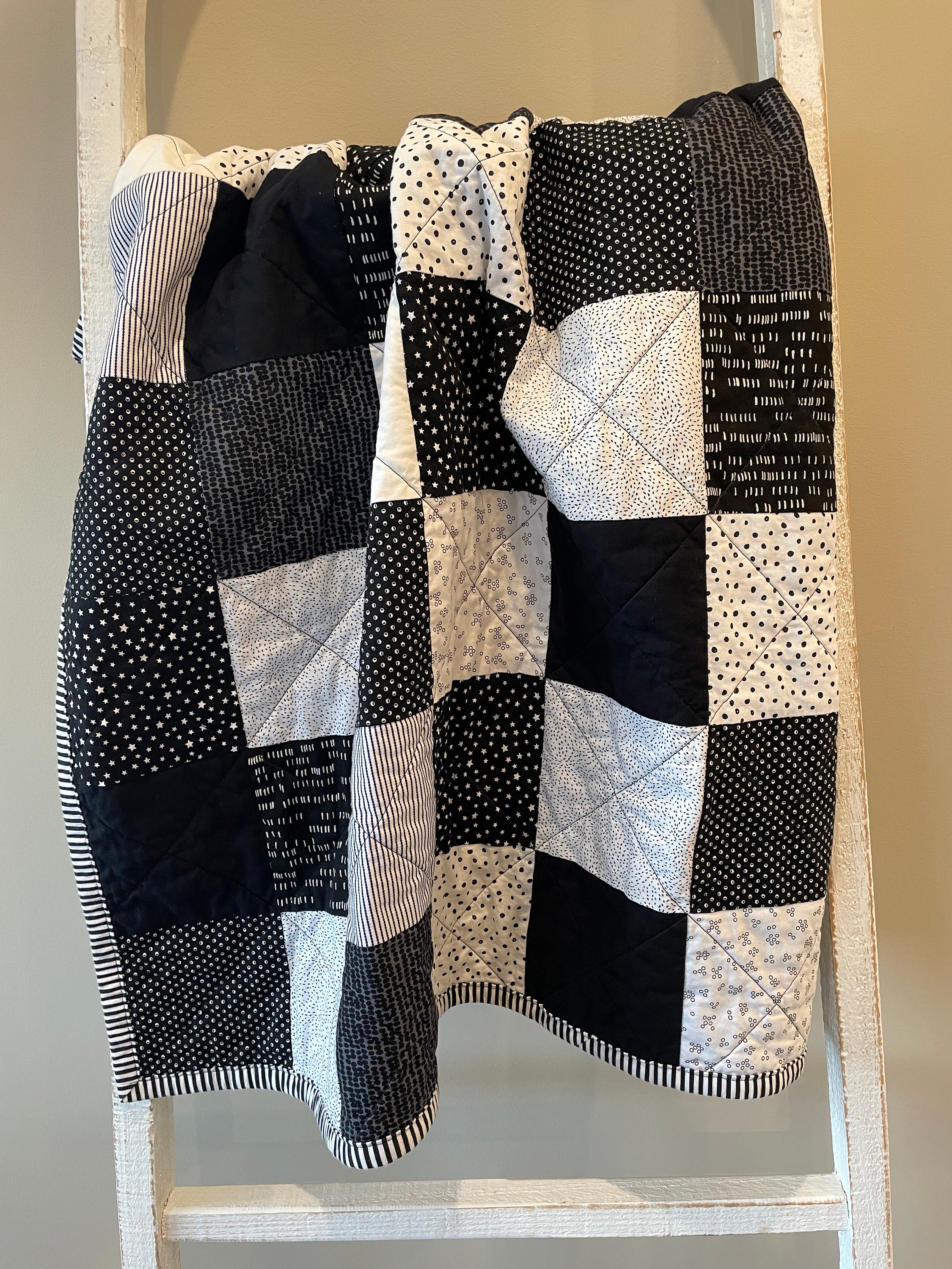 Black and White Baby Quilt Baby Shower Gift Baby Gift Handmade Baby ...