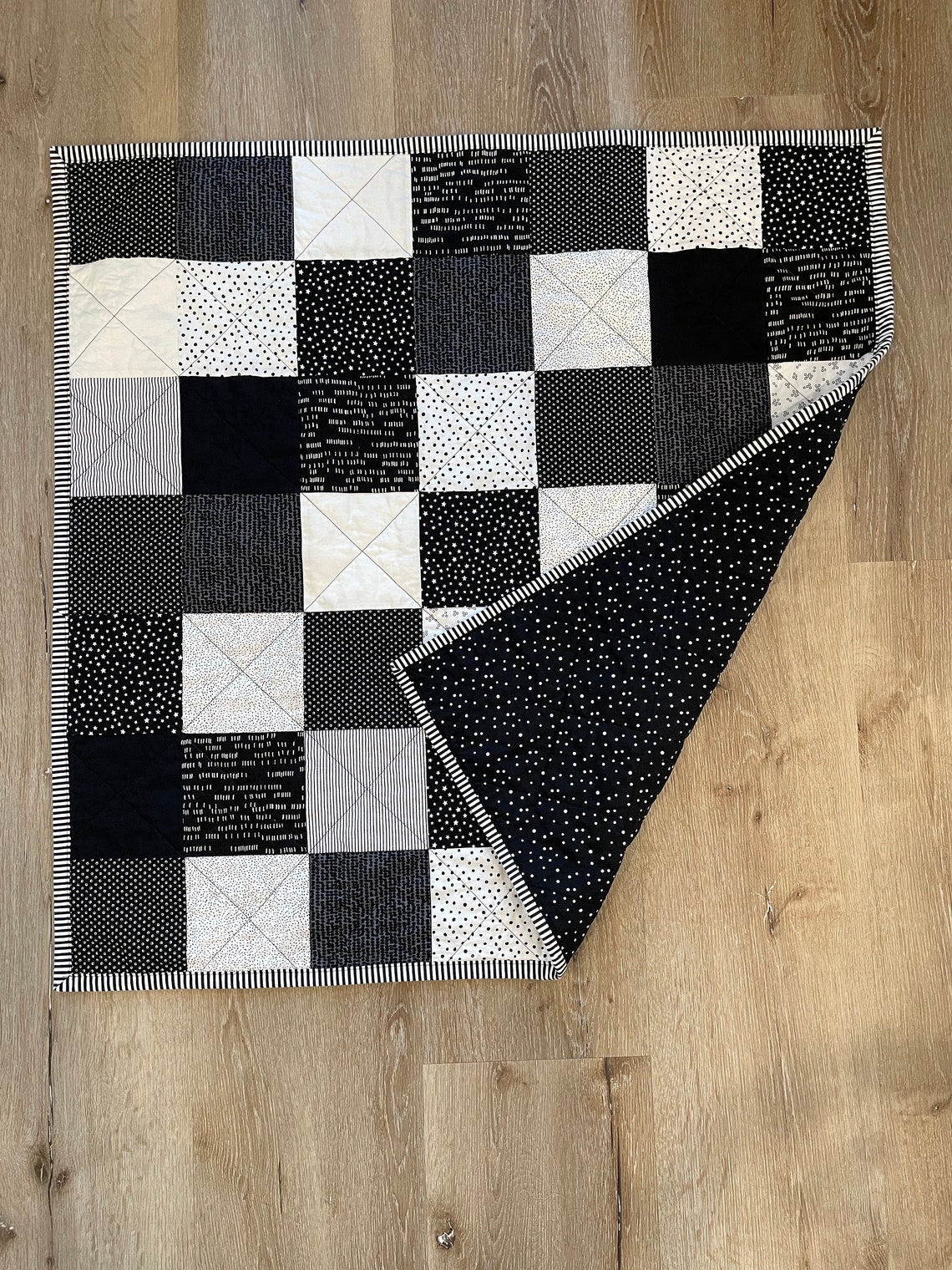 Black and White Baby Quilt Baby Shower Gift Baby Gift Handmade Baby ...