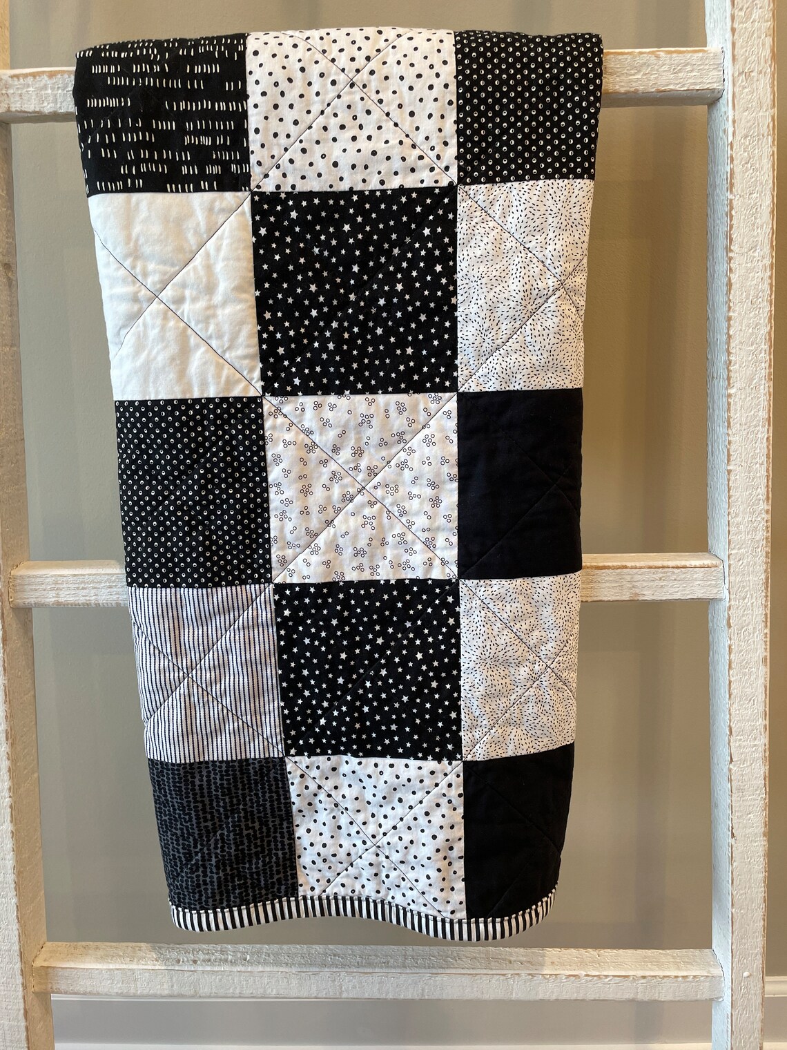 Black and White Baby Quilt Baby Shower Gift Baby Gift Handmade Baby ...