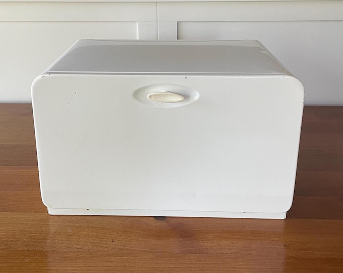 KCO Canada Metal Bread Box W/pie Shelf & Cutting Board MCM 60s Retro ...