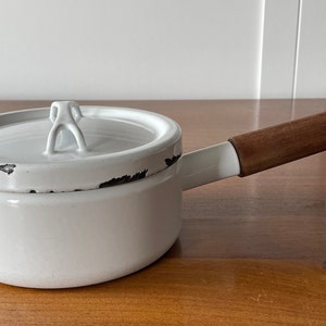70s Enamel Seppo Mallat Finel by Arabia Finland White Enamel Saucepan ...