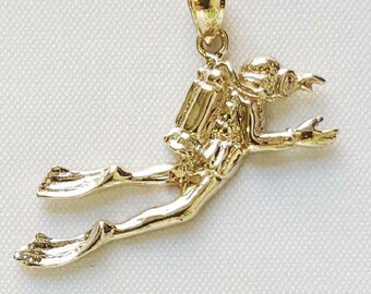 14k Gold Scuba Diver Pendant Nautical Charm - Etsy
