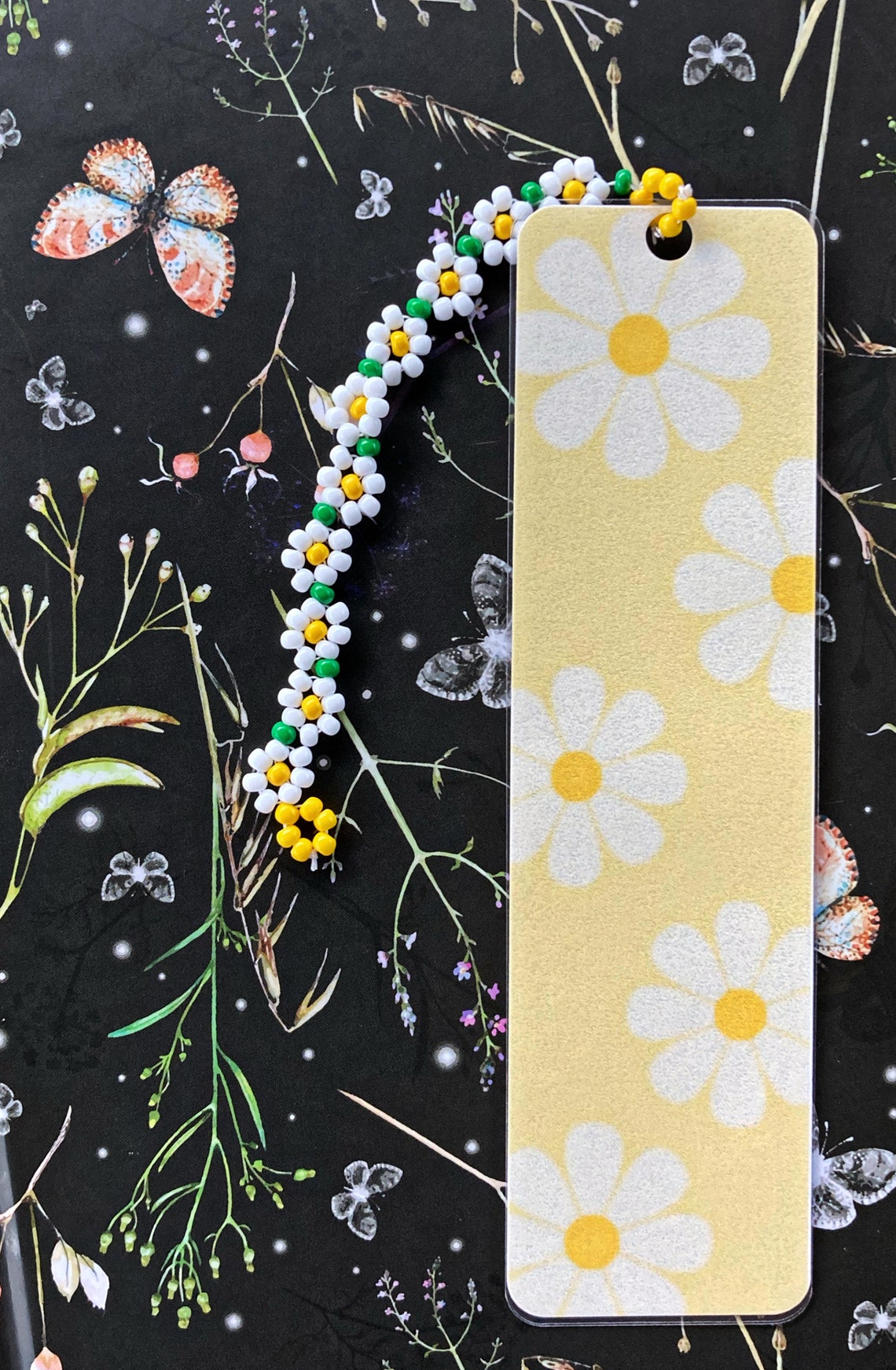 Daisy Bead Chain Bookmark - Flower Seed Bead Bookmark - Aesthetic ...