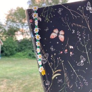 Daisy Bead Chain Bookmark - Flower Seed Bead Bookmark - Aesthetic ...