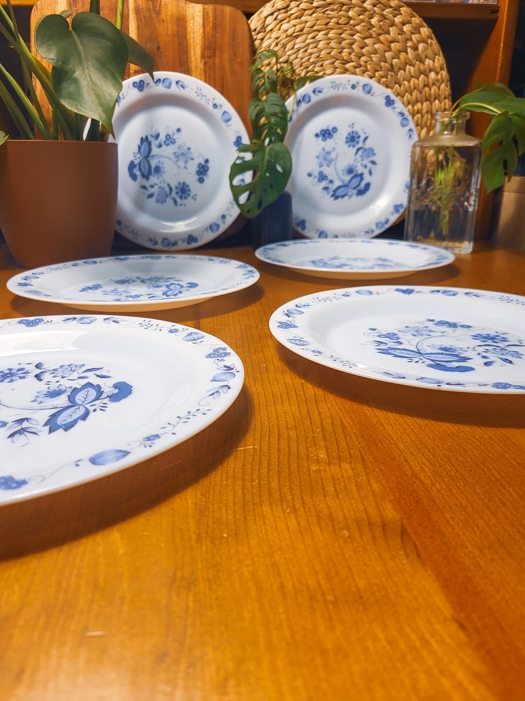 Set of 6 Plates Acropal in White Opaline Blue Onion - Etsy