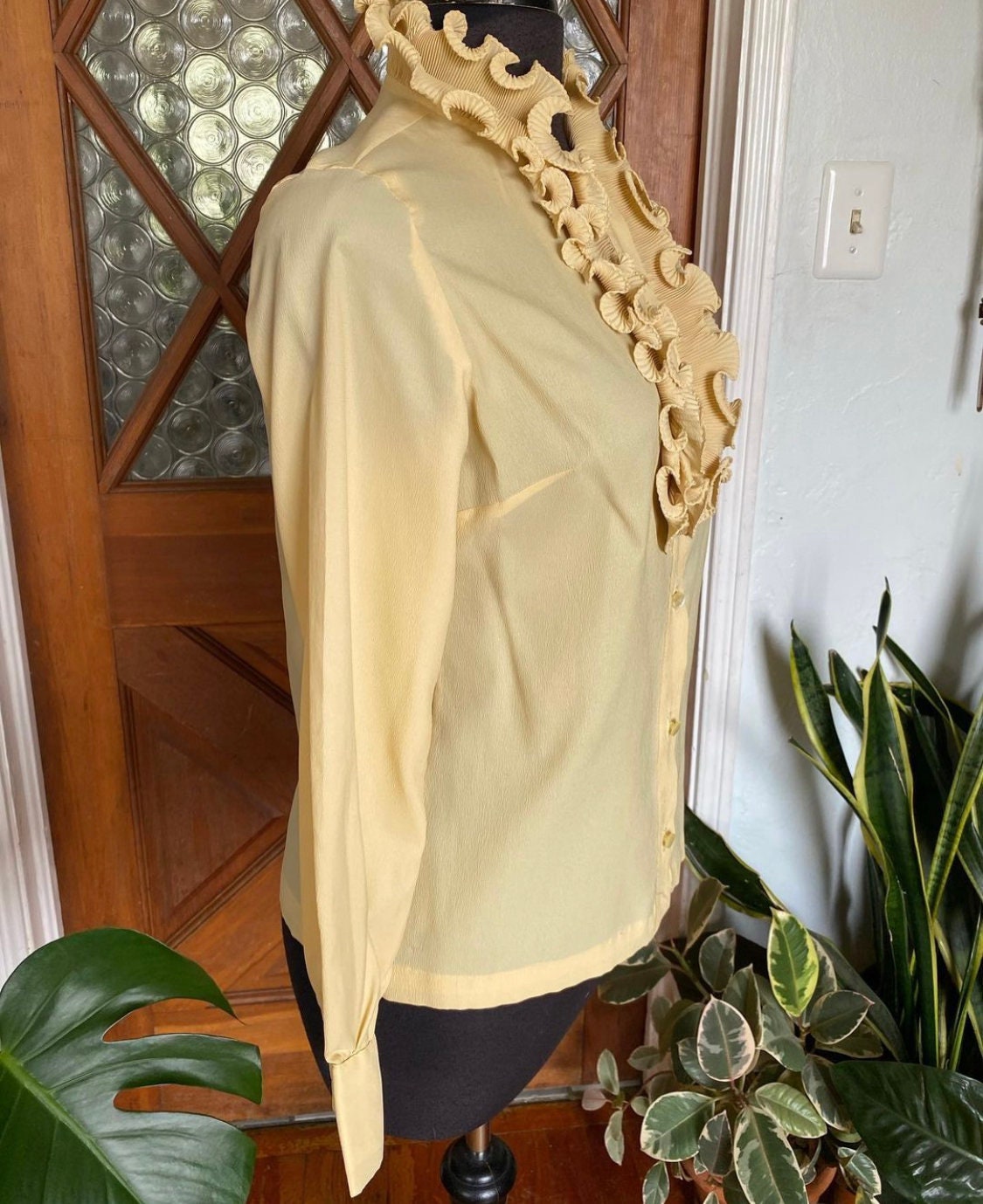 Vintage 40/50s Structured Swirl Ruffle Collar/bust by Sybil - Etsy