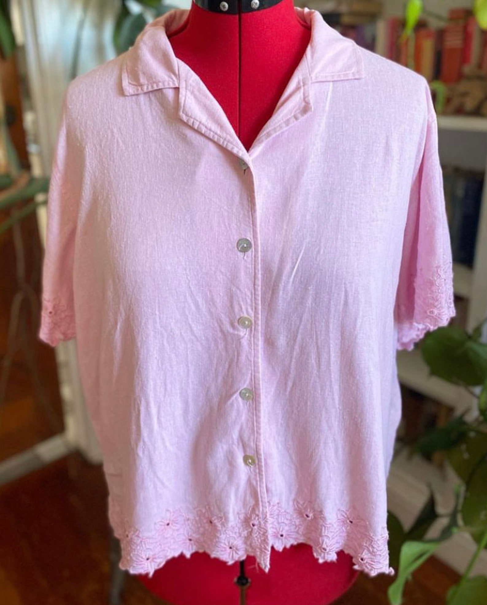 Vintage 90s Pastel Pink Button up With Embroidered Flower Details on the Hems by Dressbarn - Etsy
