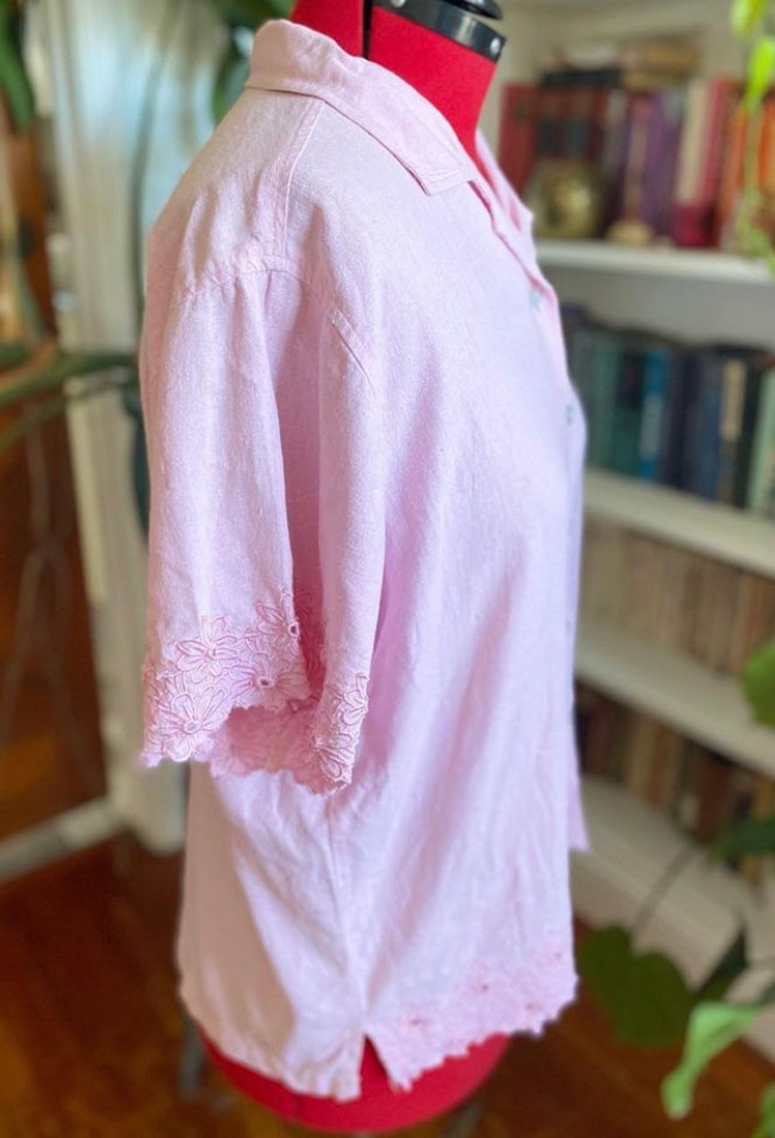 Vintage 90s Pastel Pink Button up With Embroidered Flower Details on the Hems by Dressbarn - Etsy