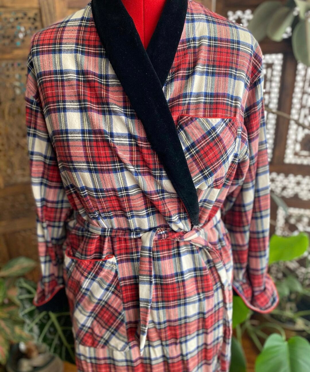 Vintage 80s/90s Plaid Flannel Robe With Velvet Collar and Cuffs by ...