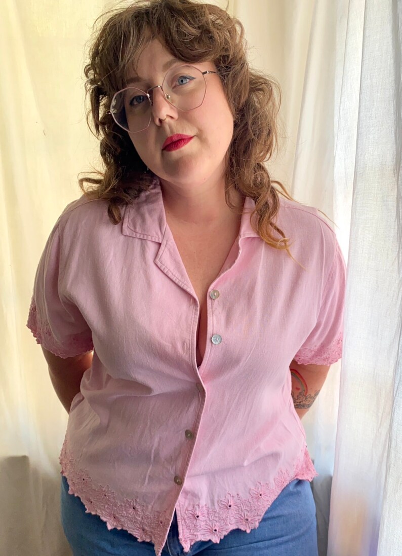 Vintage 90s Pastel Pink Button up With Embroidered Flower Details on the Hems by Dressbarn - Etsy