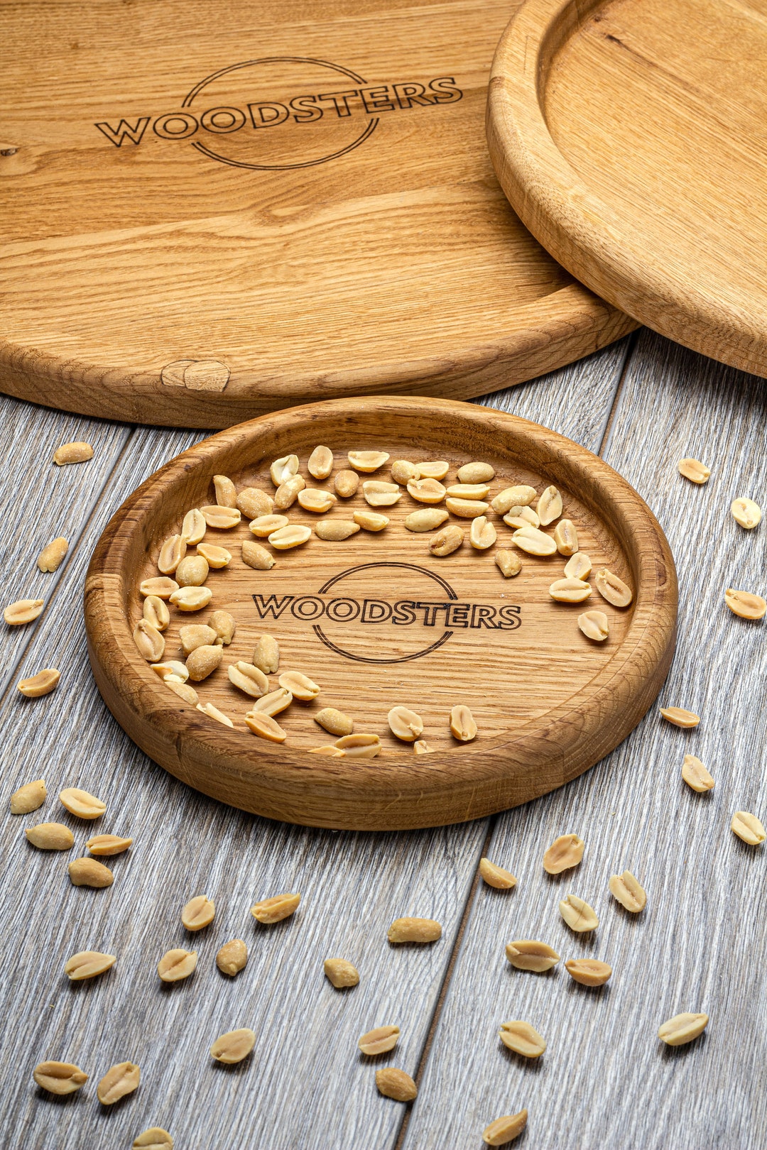 Wooden Plate of Solid Oak, Handcrafted Serving Plate of Wood, Wooden ...