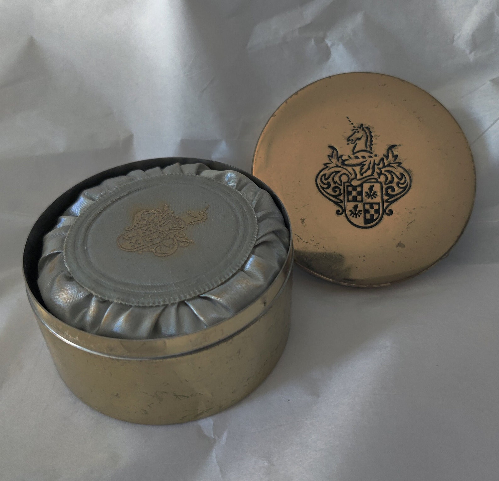 Vintage Scottish Coat of Arms Powder Puff Tin Heraldic Design - Etsy
