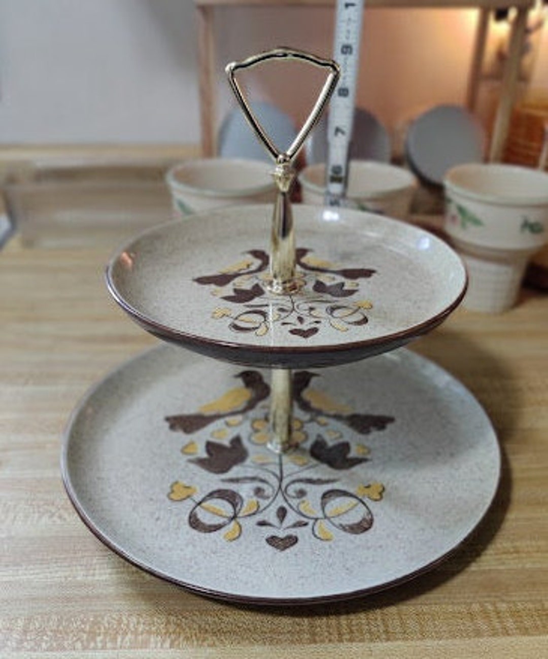 Redwing Pottery Turtle Dove Serving Tray Norwegian Rosemaling Bird Design on Beige Speckled ...