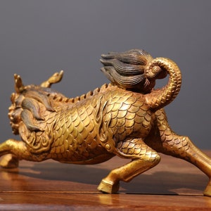 Chinese Antique Pure Copper Gilt Hand-carved Lucky Beast Statue ...