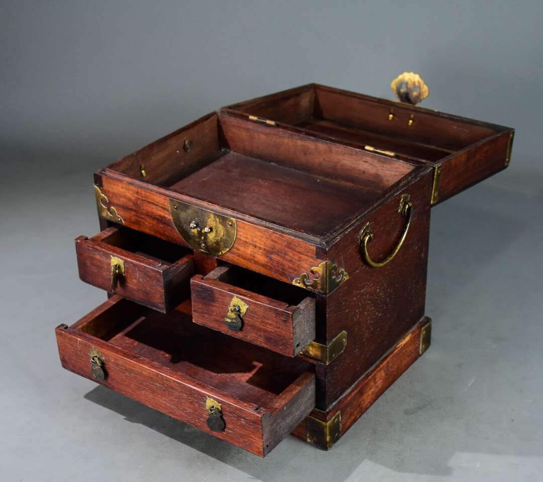 Chinese Antique Hand Carved Rosewood Flower Pattern Jewelry Drawer Box ...