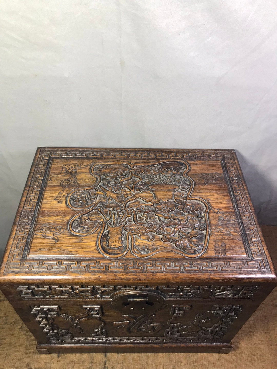 Chinese Antique Handcrafted Natural Rosewood Exquisite Pattern Treasure ...