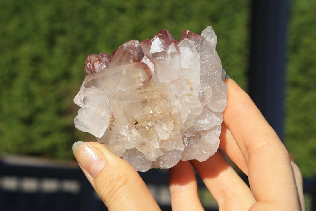 Amas de lithium rose du Brésil Cristal de lithium rose Quartz-lithium ...