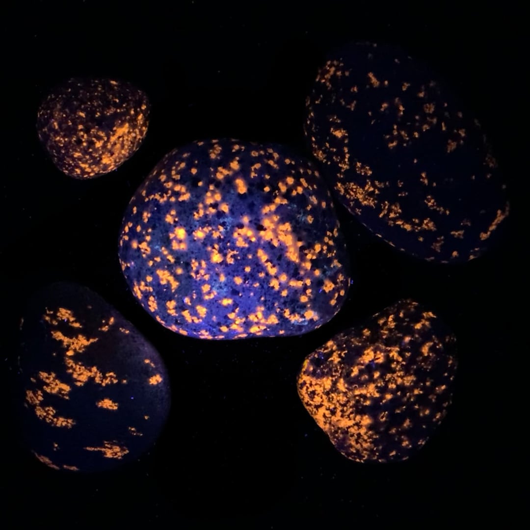 Rough/raw Yooperlite Emberlite Stones, Pebbles, Healing Crystals Please ...