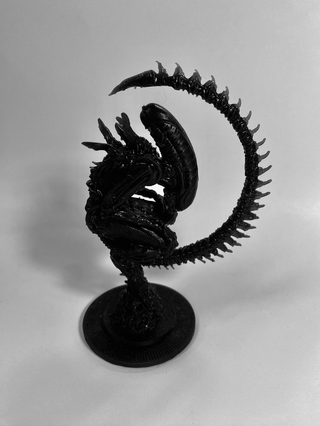 Stunning 3D Printed Xenomorph Model in Solid Color - Etsy Canada