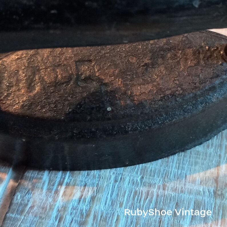 Mini Sad Iron. Antique Iron. Country Classic. Rustic Cast - Etsy