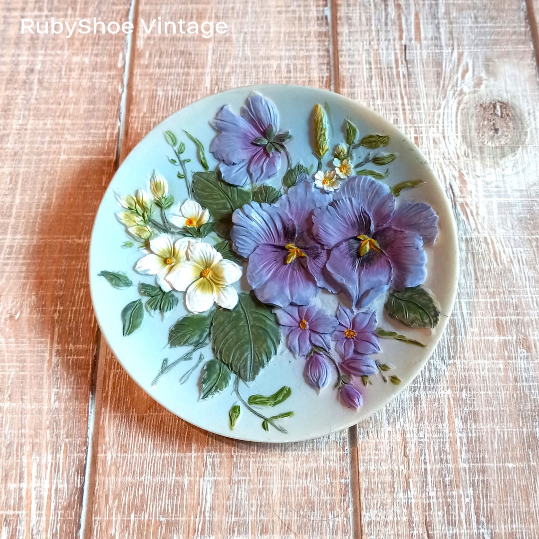 Violet Posy Decorative Plate. Violets Pattern. Violets. Wall Hanging ...