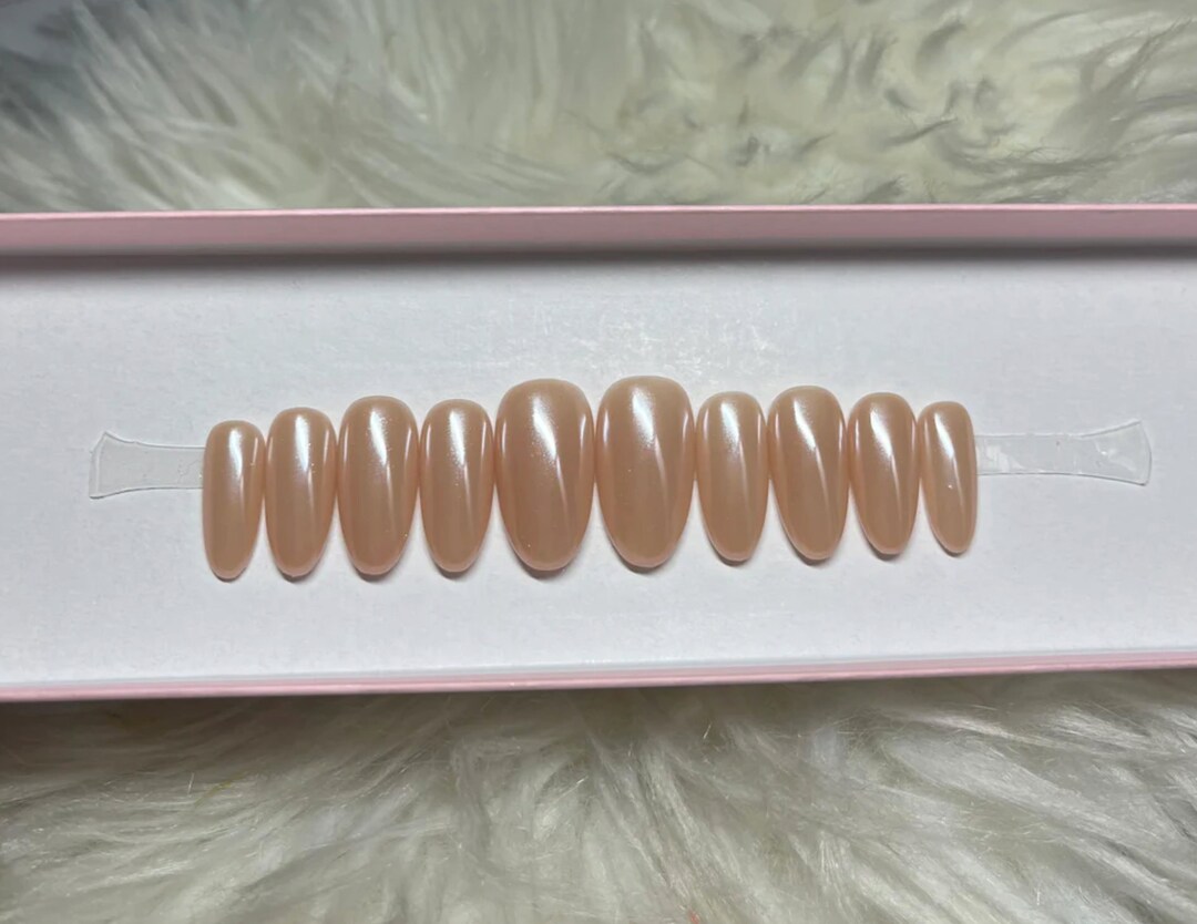 CHAMPAGNE TOAST: Nude Chrome Press on Nails - Glazed Donut Hailey ...