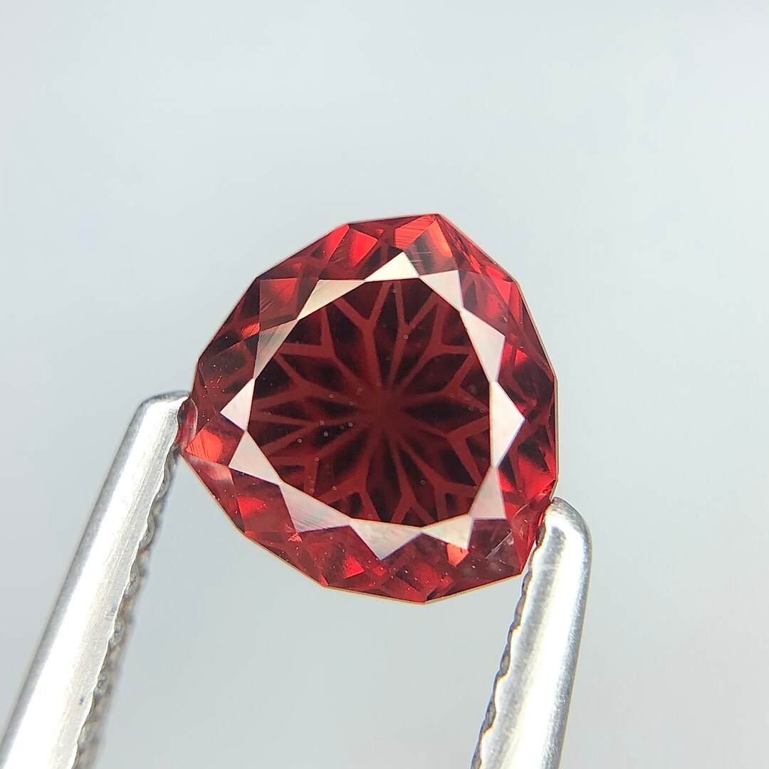 Precision Flower Pyrope Garnet Top Cut Gemstone - Etsy