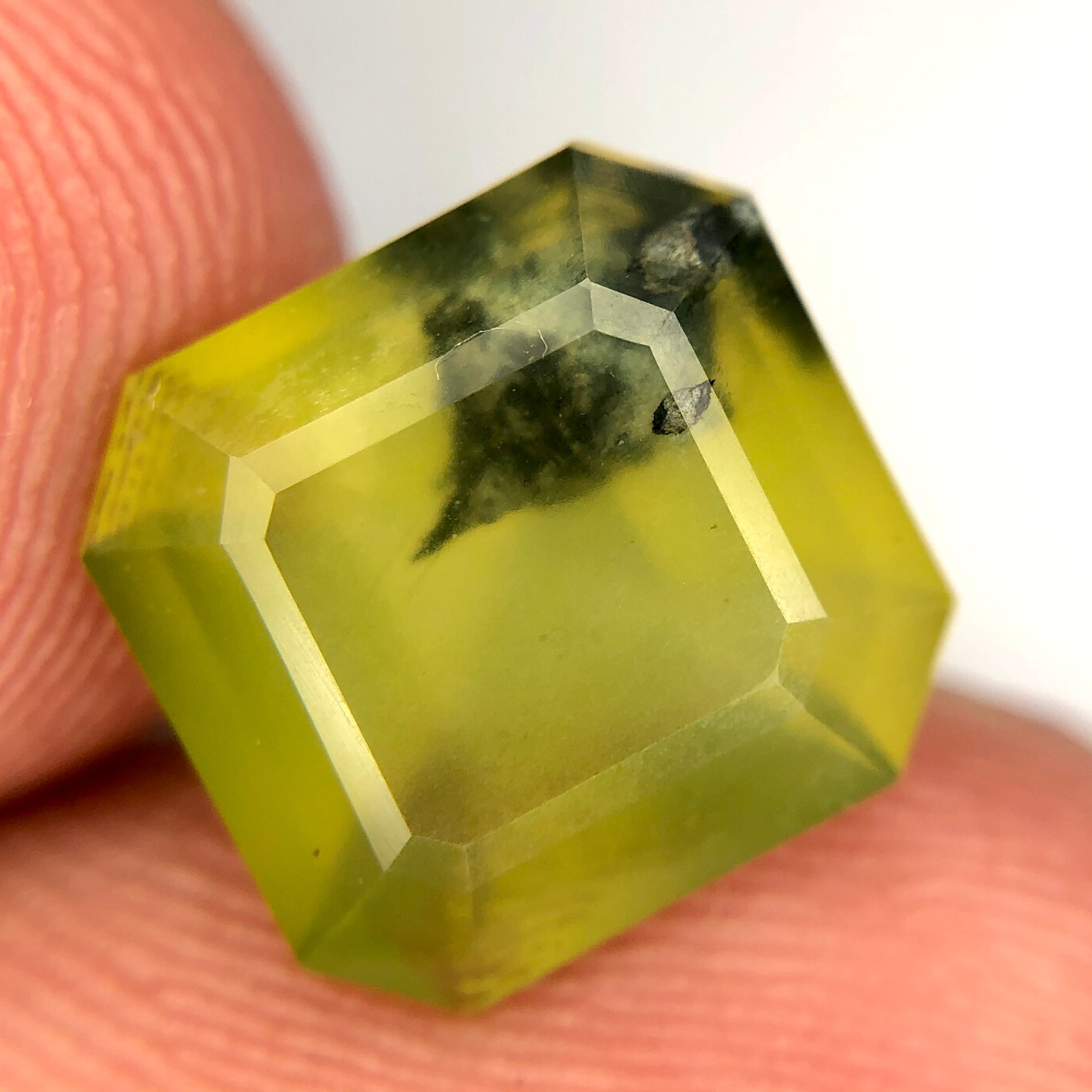 Top Quality Magnetite Included Serpentine Top Cut Gemstone From ...