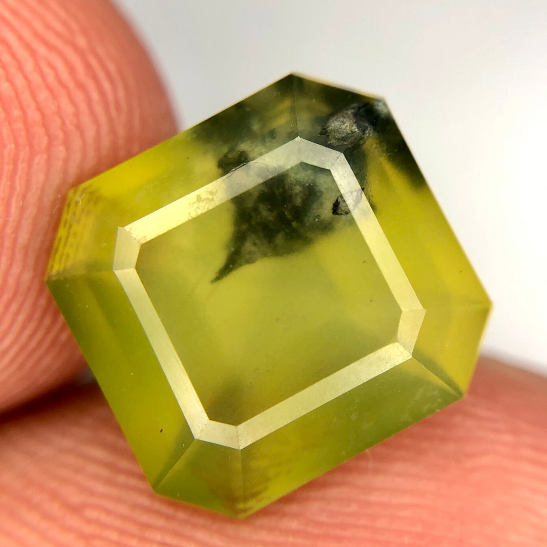 Top Quality Magnetite Included Serpentine Top Cut Gemstone From ...