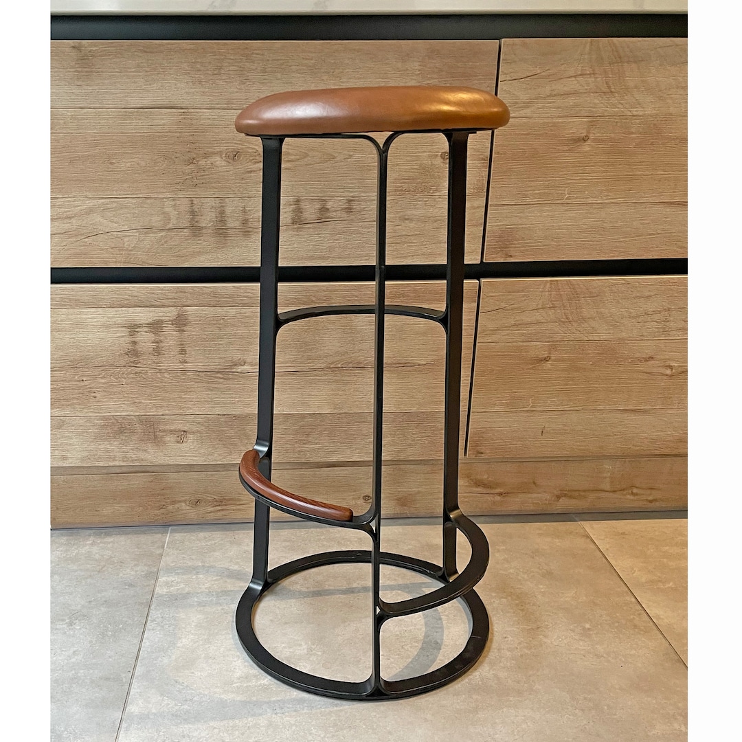 Oscar Barstool - Etsy UK