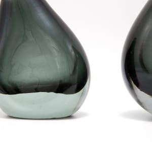 Modern Gradient Water Drop Glass Vase / Organic Hand Blown Glass Vase ...