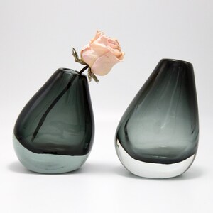 Modern Gradient Water Drop Glass Vase / Organic Hand Blown Glass Vase ...