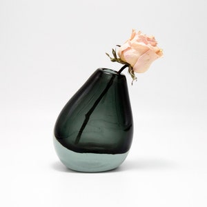 Modern Gradient Water Drop Glass Vase / Organic Hand Blown Glass Vase ...