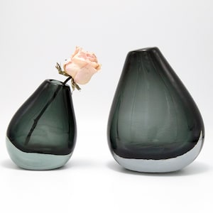 Modern Gradient Water Drop Glass Vase / Organic Hand Blown Glass Vase ...