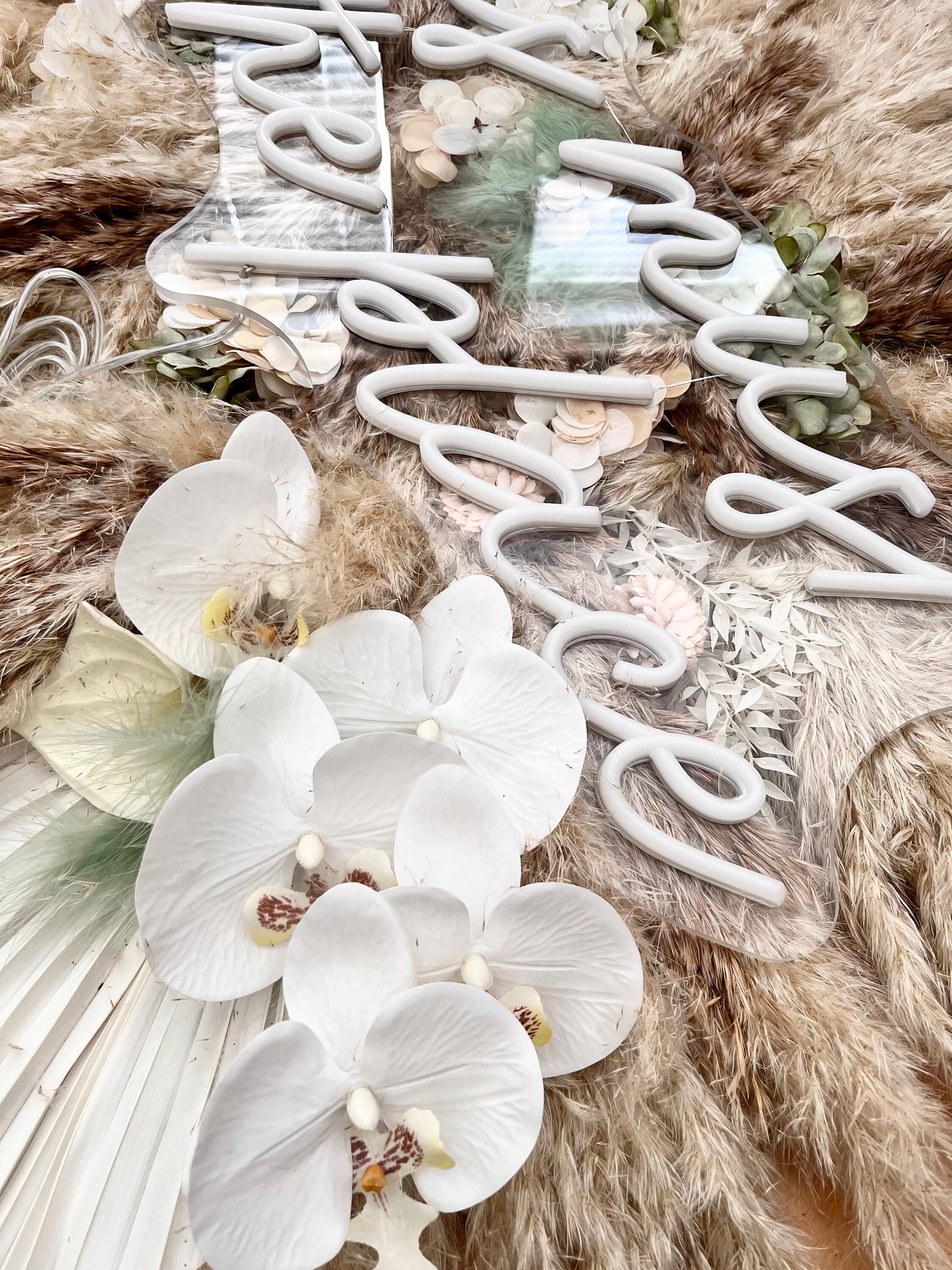 Pampas Cloud & Neon Sign | Pampas Neon Sign | Home Decor | Pampas Cloud ...